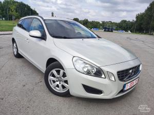 Белый Вольво B60 2012 в Вильнюс, объемом двигателя 1.60 л и пробегом 212 тыс. км за 5300 €, фото 4 на AUTOMOTO.COM.LV