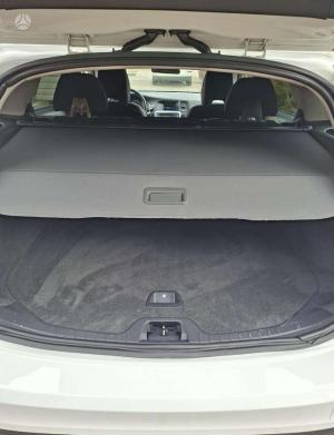 White Volvo V60 2012 in Vilnius, with an engine capacity of 2.00 L and mileage of 315 thousand km for 4050 €, photo 13 on AUTOMOTO.COM.LV