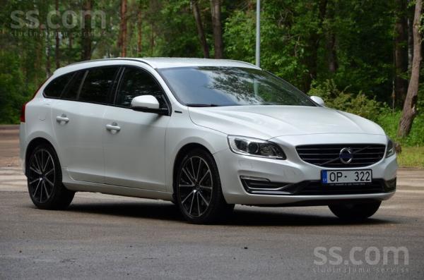 Белый Вольво B60 2015 в Рига, объемом двигателя 2.40 л и пробегом 0 тыс. км за 7690 €, фото 1 на AUTOMOTO.COM.LV
