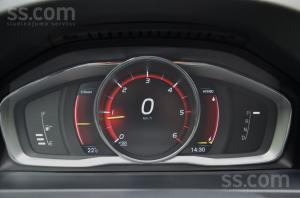 Balts Volvo V60 2015 Rīga, ar dzinēja tilpumu 2.40 L un nobraukumu 0 tūkst. km par 7690 €, foto 17 vietnē AUTOMOTO.COM.LV