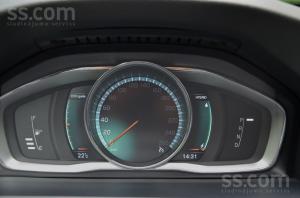 Balts Volvo V60 2015 Rīga, ar dzinēja tilpumu 2.40 L un nobraukumu 0 tūkst. km par 7690 €, foto 21 vietnē AUTOMOTO.COM.LV
