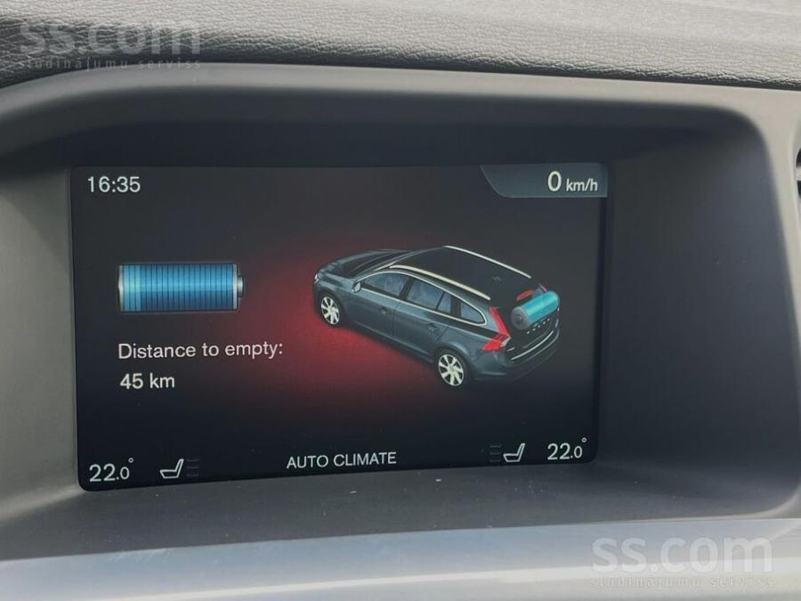Balts Volvo V60 2015 Rīga, ar dzinēja tilpumu 2.40 L un nobraukumu 0 tūkst. km par 7690 €, foto 23 vietnē AUTOMOTO.COM.LV