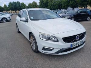 Белый Вольво B60 2015 в Таураге, объемом двигателя 2.00 л и пробегом 240 тыс. км за 5700 €, фото 3 на AUTOMOTO.COM.LV