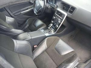 White Volvo V60 2015 in Taurage, with an engine capacity of 2.00 L and mileage of 244 thousand km for 5600 €, photo 14 on AUTOMOTO.COM.LV
