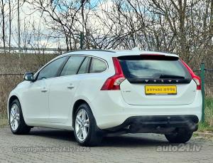 Balts Volvo V60 2011 Tartu, ar dzinēja tilpumu 1.60 L un nobraukumu 248 tūkst. km par 5990 €, foto 5 vietnē AUTOMOTO.COM.LV