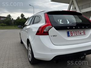 Белый Вольво B60 2011 в Резекне, объемом двигателя 2.00 л и пробегом 254 тыс. км за 5900 €, фото 9 на AUTOMOTO.COM.LV