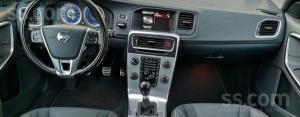 Balts Volvo V60 2011 Rīga, ar dzinēja tilpumu 2.00 L un nobraukumu 320 tūkst. km par 5800 €, foto 4 vietnē AUTOMOTO.COM.LV
