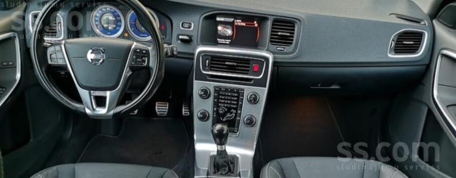 Balts Volvo V60 2011 Rīga, ar dzinēja tilpumu 2.00 L un nobraukumu 320 tūkst. km par 5800 €, foto 4 vietnē AUTOMOTO.COM.LV