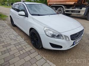 Белый Вольво B60 2011 в Елгава, объемом двигателя 2.00 л и пробегом 290 тыс. км за 5800 €, фото 4 на AUTOMOTO.COM.LV