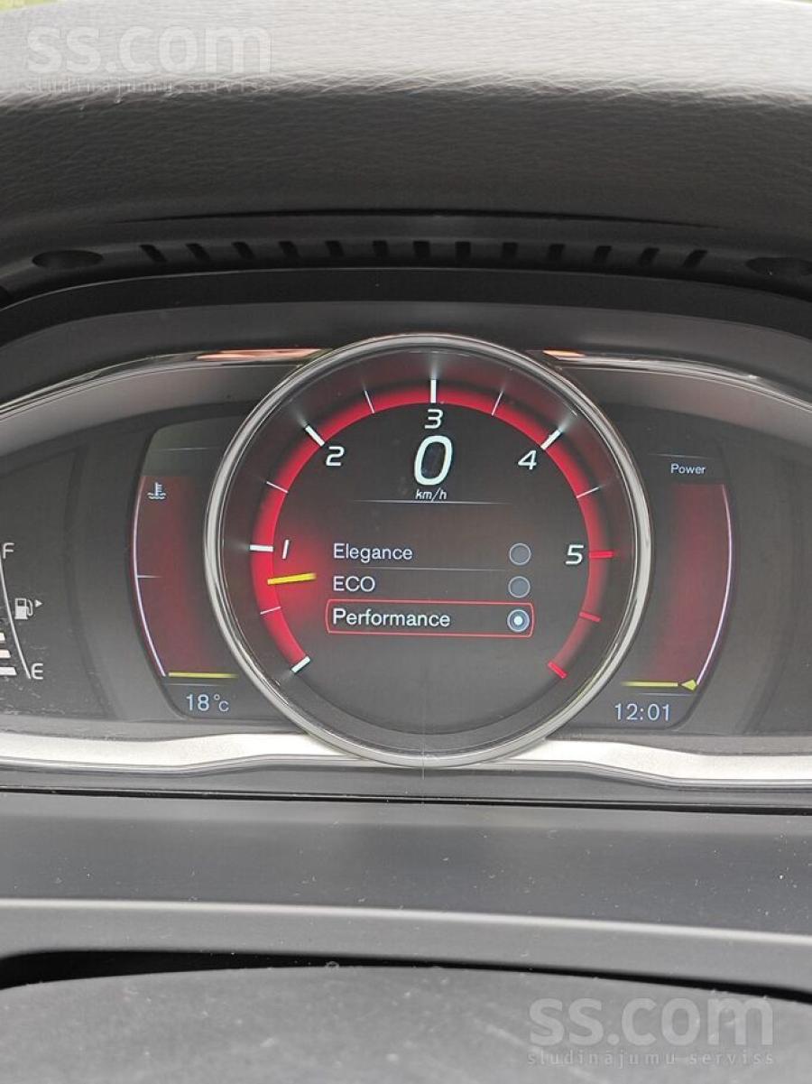 Белый Вольво B60 2011 в Елгава, объемом двигателя 2.00 л и пробегом 290 тыс. км за 5800 €, фото 8 на AUTOMOTO.COM.LV