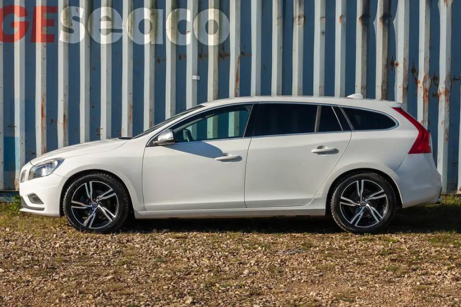 Белый Вольво B60 2011 в Рига, объемом двигателя 1.60 л и пробегом 154 тыс. км за 7995 €, фото 10 на AUTOMOTO.COM.LV