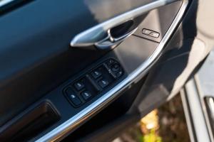 Белый Вольво B60 2011 в Рига, объемом двигателя 1.60 л и пробегом 154 тыс. км за 7995 €, фото 21 на AUTOMOTO.COM.LV