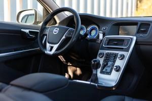 Белый Вольво B60 2011 в Рига, объемом двигателя 1.60 л и пробегом 154 тыс. км за 7995 €, фото 27 на AUTOMOTO.COM.LV