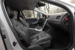 Белый Вольво B60 2011 в Елгава, объемом двигателя 2.00 л и пробегом 320 тыс. км за 7200 €, фото 10 на AUTOMOTO.COM.LV