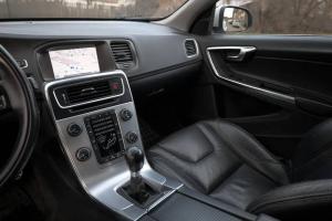 Белый Вольво B60 2011 в Елгава, объемом двигателя 2.00 л и пробегом 320 тыс. км за 7200 €, фото 16 на AUTOMOTO.COM.LV