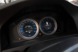 Белый Вольво B60 2011 в Елгава, объемом двигателя 2.00 л и пробегом 320 тыс. км за 7200 €, фото 17 на AUTOMOTO.COM.LV