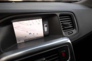 Белый Вольво B60 2011 в Елгава, объемом двигателя 2.00 л и пробегом 320 тыс. км за 7200 €, фото 21 на AUTOMOTO.COM.LV