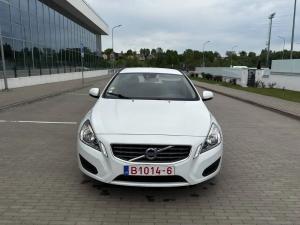 Balts Volvo V60 2011 Rēzekne, ar dzinēja tilpumu 2.00 L un nobraukumu 254 tūkst. km par 5900 €, foto 3 vietnē AUTOMOTO.COM.LV