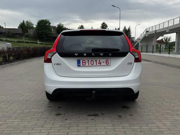Белый Вольво B60 2011 в Резекне, объемом двигателя 2.00 л и пробегом 254 тыс. км за 5900 €, фото 6 на AUTOMOTO.COM.LV