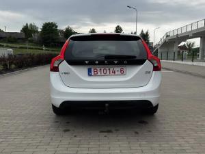 Balts Volvo V60 2011 Rēzekne, ar dzinēja tilpumu 2.00 L un nobraukumu 254 tūkst. km par 5900 €, foto 7 vietnē AUTOMOTO.COM.LV