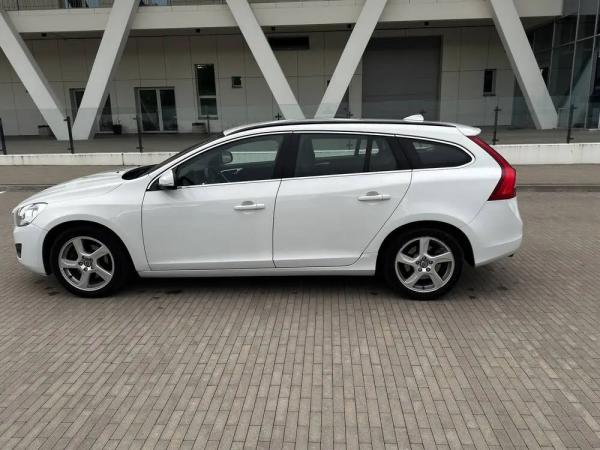 Белый Вольво B60 2011 в Резекне, объемом двигателя 2.00 л и пробегом 254 тыс. км за 5900 €, фото 7 на AUTOMOTO.COM.LV