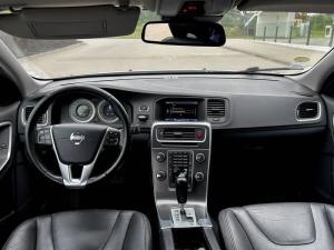Balts Volvo V60 2011 Rēzekne, ar dzinēja tilpumu 2.00 L un nobraukumu 254 tūkst. km par 5900 €, foto 10 vietnē AUTOMOTO.COM.LV