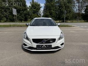 Белый Вольво B60 2011 в Огре, объемом двигателя 2.40 л и пробегом 207 тыс. км за 7899 €, фото 3 на AUTOMOTO.COM.LV