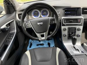 Белый Вольво B60 2011 в Огре, объемом двигателя 2.40 л и пробегом 207 тыс. км за 7899 €, фото 9 на AUTOMOTO.COM.LV