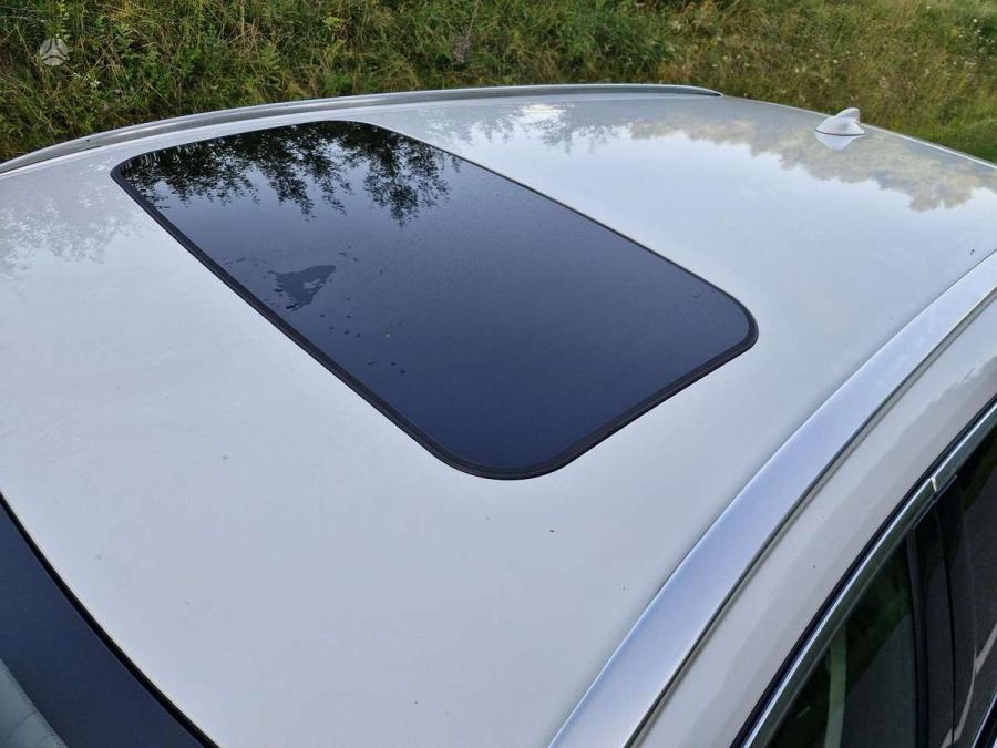 Balts Volvo V60 2011 Viļņa, ar dzinēja tilpumu 2.40 L un nobraukumu 275 tūkst. km par 6800 €, foto 9 vietnē AUTOMOTO.COM.LV
