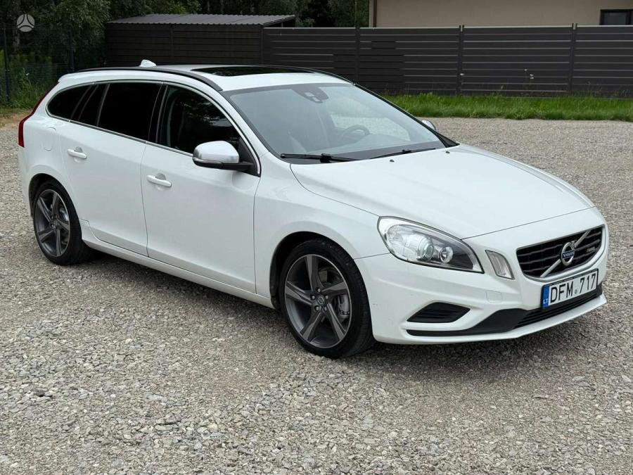 Белый Вольво B60 2011 в Шяуляй, объемом двигателя 1.98 л и пробегом 306 тыс. км за 5750 €, фото 8 на AUTOMOTO.COM.LV