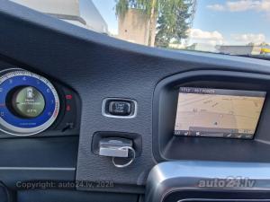 Balts Volvo V60 2011 Tartu, ar dzinēja tilpumu 1.60 L un nobraukumu 232 tūkst. km par 6890 €, foto 18 vietnē AUTOMOTO.COM.LV