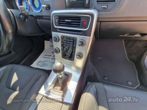 Balts Volvo V60 2011 Tartu, ar dzinēja tilpumu 1.60 L un nobraukumu 232 tūkst. km par 6890 €, foto 21 vietnē AUTOMOTO.COM.LV