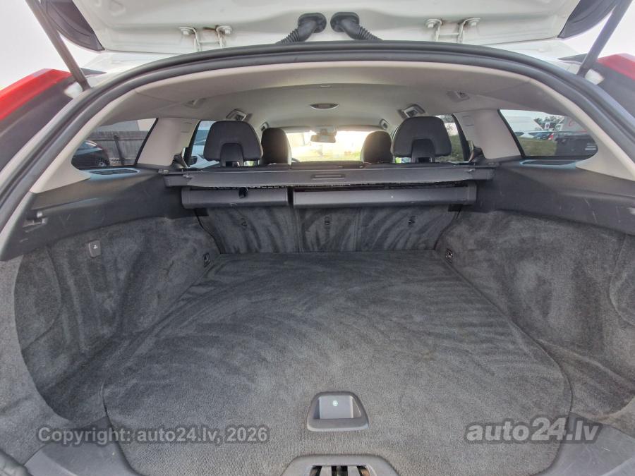 Balts Volvo V60 2011 Tartu, ar dzinēja tilpumu 1.60 L un nobraukumu 232 tūkst. km par 6890 €, foto 27 vietnē AUTOMOTO.COM.LV