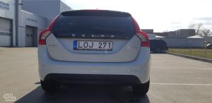 Balts Volvo V60 2011 Jonava, ar dzinēja tilpumu 2.00 L un nobraukumu 305 tūkst. km par 5300 €, foto 7 vietnē AUTOMOTO.COM.LV