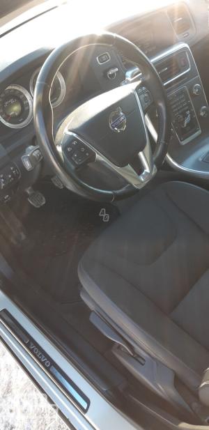 Balts Volvo V60 2011 Jonava, ar dzinēja tilpumu 2.00 L un nobraukumu 305 tūkst. km par 5300 €, foto 22 vietnē AUTOMOTO.COM.LV