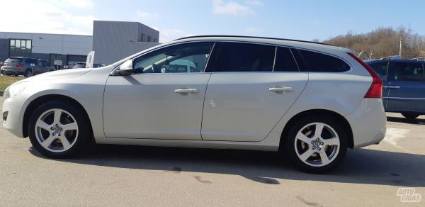 Белый Вольво B60 2011 в Ионава, объемом двигателя 2.00 л и пробегом 305 тыс. км за 5300 €, фото 1 на AUTOMOTO.COM.LV
