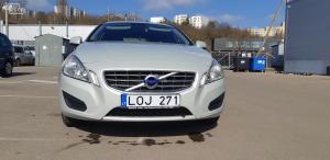 Balts Volvo V60 2011 Jonava, ar dzinēja tilpumu 2.00 L un nobraukumu 305 tūkst. km par 5300 €, foto 6 vietnē AUTOMOTO.COM.LV