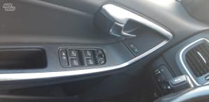 Balts Volvo V60 2011 Jonava, ar dzinēja tilpumu 2.00 L un nobraukumu 305 tūkst. km par 5300 €, foto 17 vietnē AUTOMOTO.COM.LV