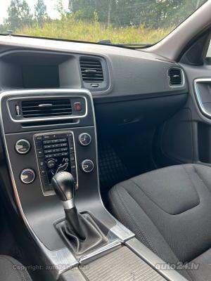 Balts Volvo V60 2011 Tartu, ar dzinēja tilpumu 1.60 L un nobraukumu 389 tūkst. km par 4900 €, foto 6 vietnē AUTOMOTO.COM.LV