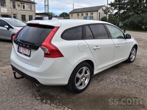 Белый Вольво B60 2011 в Кулдига, объемом двигателя 1.60 л и пробегом 193 тыс. км за 5300 €, фото 5 на AUTOMOTO.COM.LV