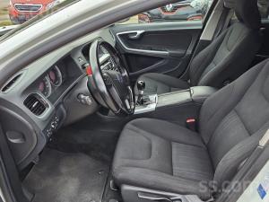 Белый Вольво B60 2011 в Кулдига, объемом двигателя 1.60 л и пробегом 193 тыс. км за 5300 €, фото 7 на AUTOMOTO.COM.LV