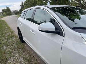 Balts Volvo V60 2011 Prienai, ar dzinēja tilpumu 1.98 L un nobraukumu 275 tūkst. km par 4999 €, foto 8 vietnē AUTOMOTO.COM.LV