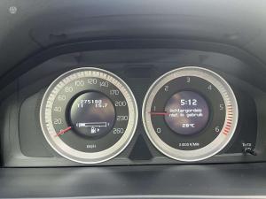Balts Volvo V60 2011 Prienai, ar dzinēja tilpumu 1.98 L un nobraukumu 275 tūkst. km par 4999 €, foto 18 vietnē AUTOMOTO.COM.LV