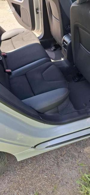 White Volvo V60 2011 in Alytus, with an engine capacity of 1.60 L and mileage of 321 thousand km for 4000 €, photo 15 on AUTOMOTO.COM.LV