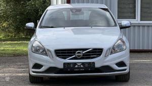 White Volvo V60 2011 in Ukmerge, with an engine capacity of 1.56 L and mileage of 320 thousand km for 4300 €, photo 6 on AUTOMOTO.COM.LV