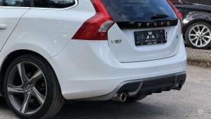 White Volvo V60 2011 in Ukmerge, with an engine capacity of 1.56 L and mileage of 320 thousand km for 4300 €, photo 13 on AUTOMOTO.COM.LV