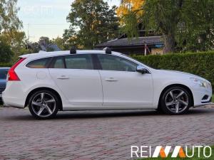 Balts Volvo V60 2011 Rīga, ar dzinēja tilpumu 2.00 L un nobraukumu 221 tūkst. km par 6950 €, foto 7 vietnē AUTOMOTO.COM.LV
