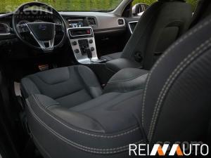 Balts Volvo V60 2011 Rīga, ar dzinēja tilpumu 2.00 L un nobraukumu 221 tūkst. km par 6950 €, foto 24 vietnē AUTOMOTO.COM.LV