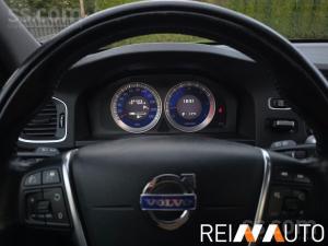 Balts Volvo V60 2011 Rīga, ar dzinēja tilpumu 2.00 L un nobraukumu 221 tūkst. km par 6950 €, foto 33 vietnē AUTOMOTO.COM.LV