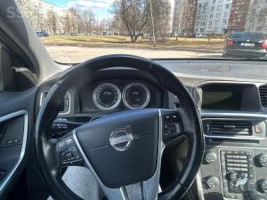 Белый Вольво B60 2011 в Рига, объемом двигателя 2.40 л и пробегом 225 тыс. км за 7000 €, фото 7 на AUTOMOTO.COM.LV
